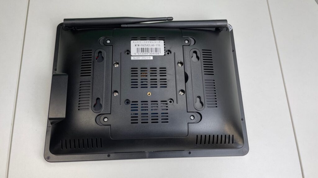 モニターを壁に設置することは可能ですか？｜EG/BD/PA2542シリーズ – 塚本無線サポート